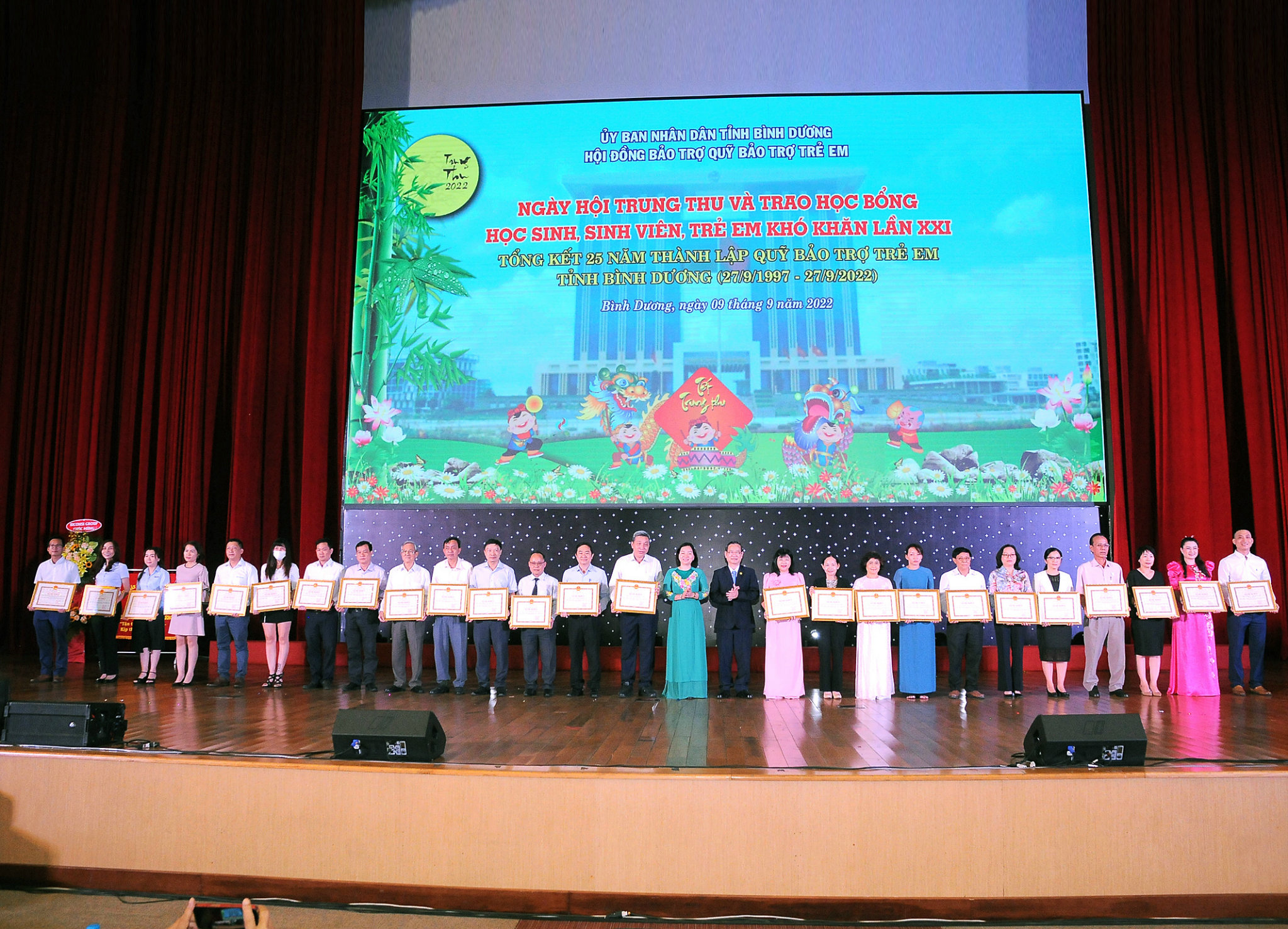 URC VIETNAM RECEIVED AN HONOR CERTIFICATE FROM THE CHAIRMAN FOR OUR ...